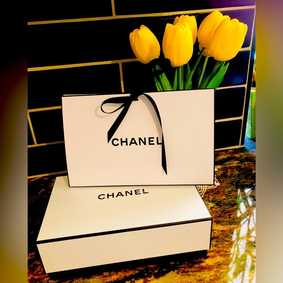 CHANEL | Other | Authentic Chanel Gift Box With Tissue Wax Seal ...